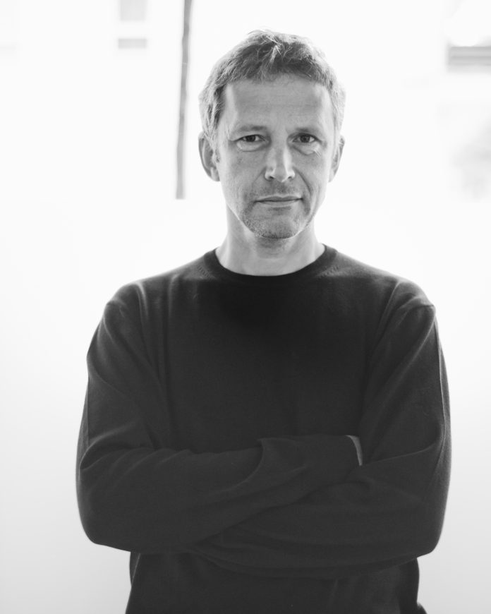 Rencontre avec Xavier Franceschi : le principe curatorial du hasard ...